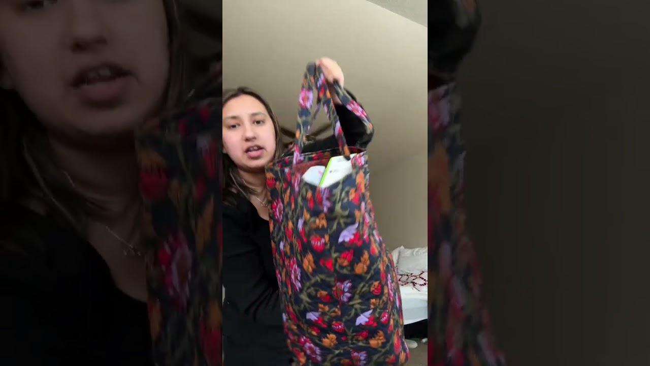 So many cute prints to choose from! This grab tote bag from Bradley is 50% off and free shipping for