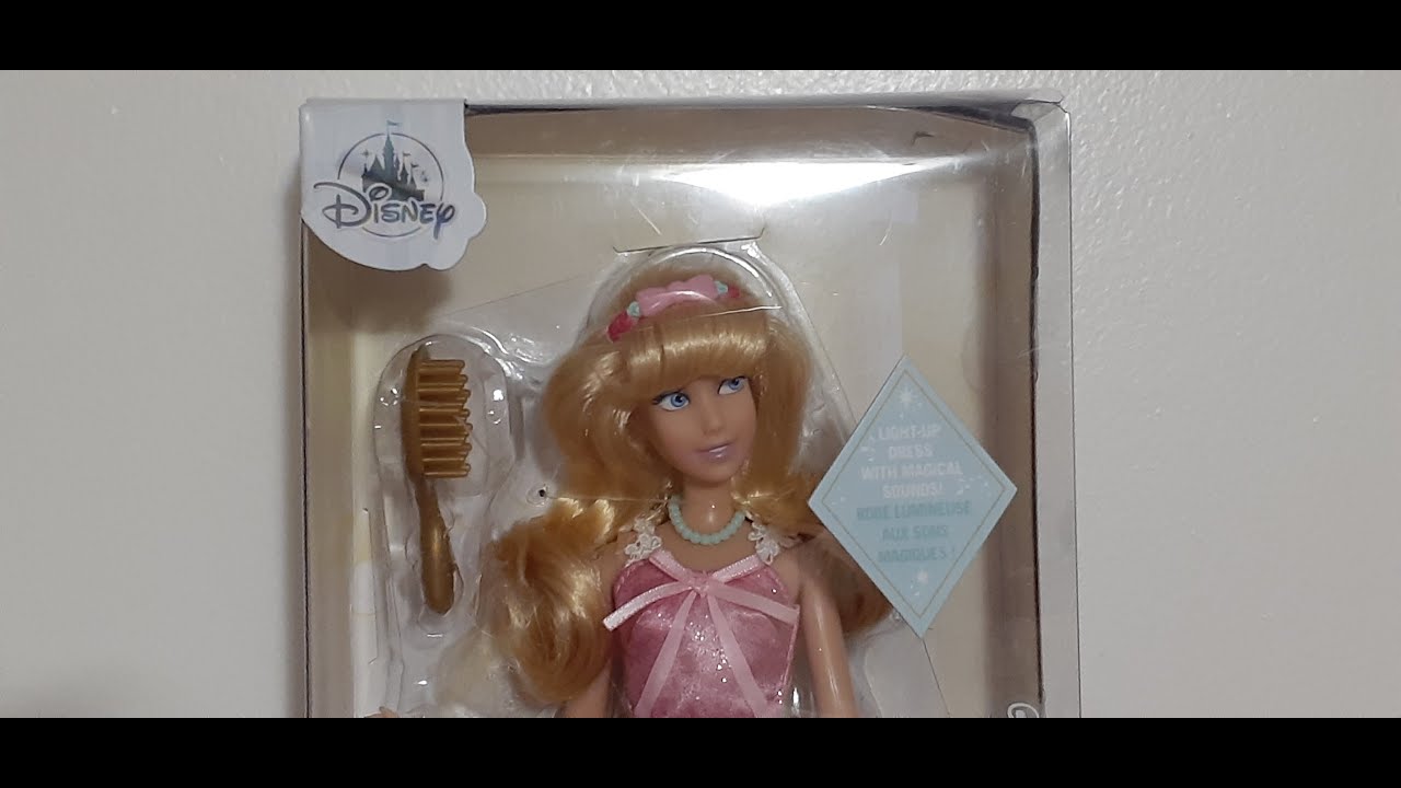 DISNEY'S CINDERELLA DOLL  WITH LIGHT UP DRESS👑 IN BOX REVIEW