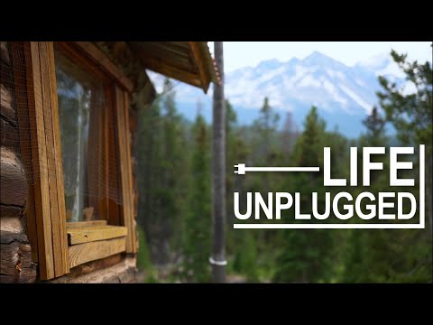 Middle of Nowhere, Living Off-Grid | Destination Adventure