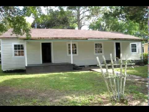 1103 North St Green Cove Springs, FL 32043