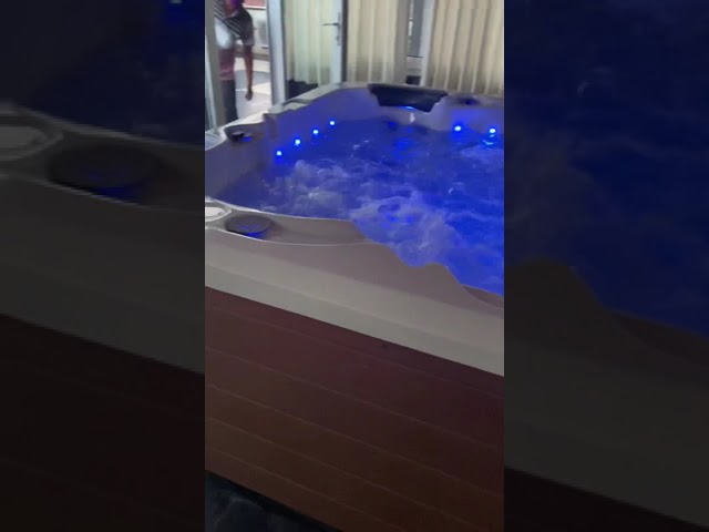 Bath Tubs - Jaquar Jacuzzi Bathtub Retailer from Chennai