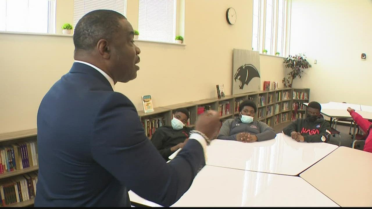 APS testing mentorship program for freshmen
