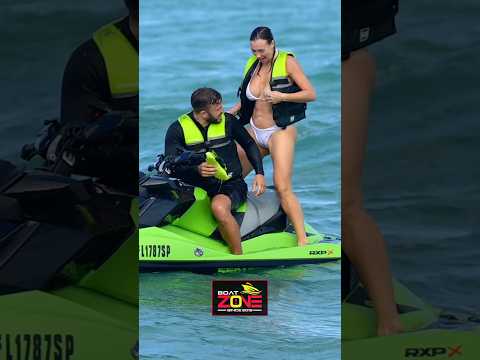 What Is She Doing? | Haulover Inlet | Boat Zone