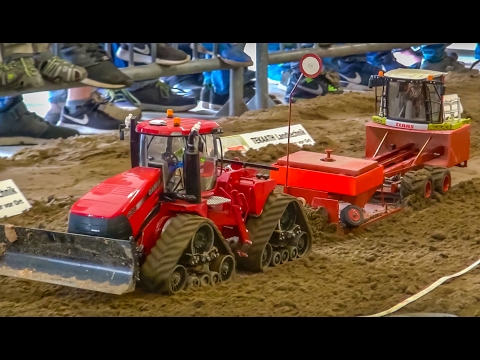 BIG RC tractor Action! R/C tractors working hard! Case! John Deere!