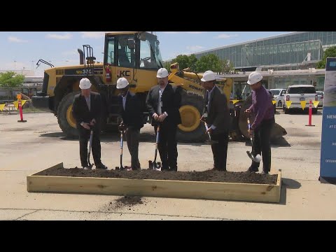 Groundbreaking held for new terminal parking garage at O'Hare
