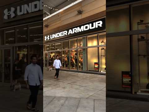 Outlet Collection at Niagara #outletstore #fashion #niagara #brands #travel #windowshopping #canada