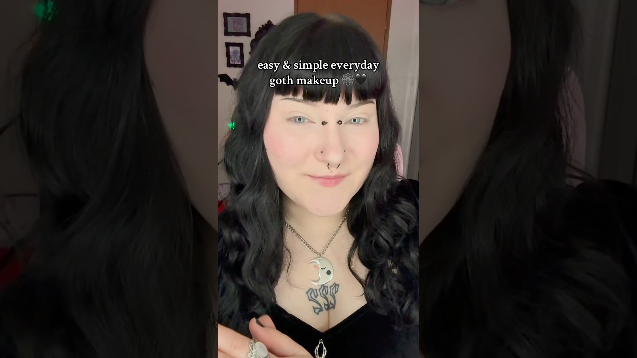 Easy + simple everyday goth makeup tutorial