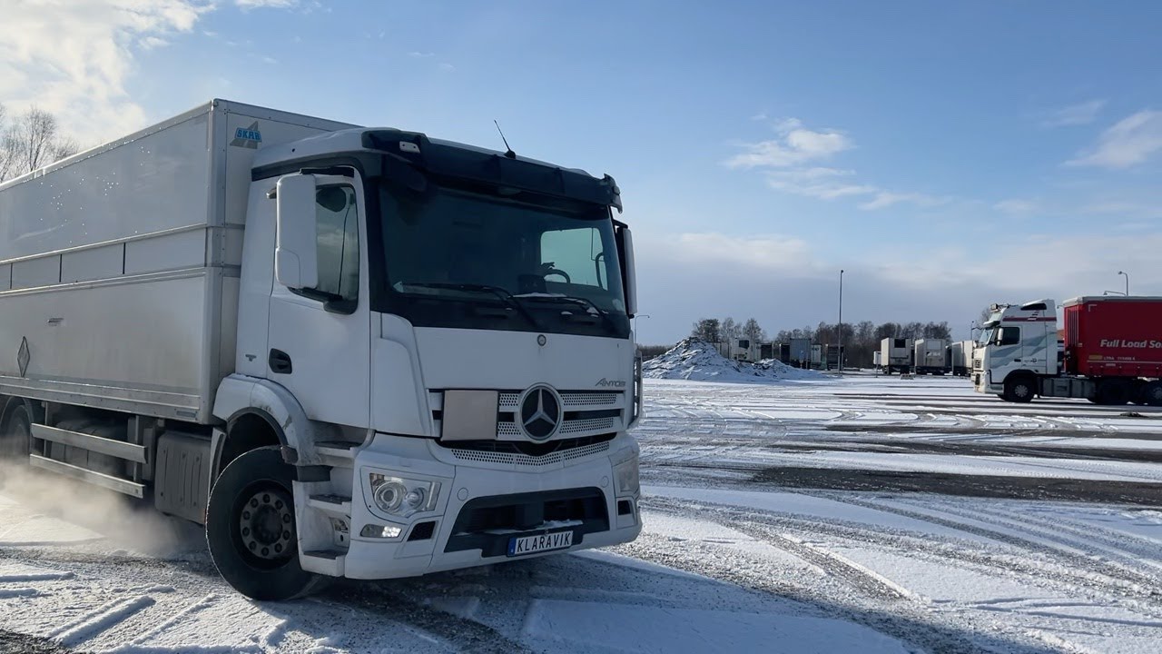 Lastbil Mercedes-Benz Antos 2543, Upplands Väsby, Klaravik a