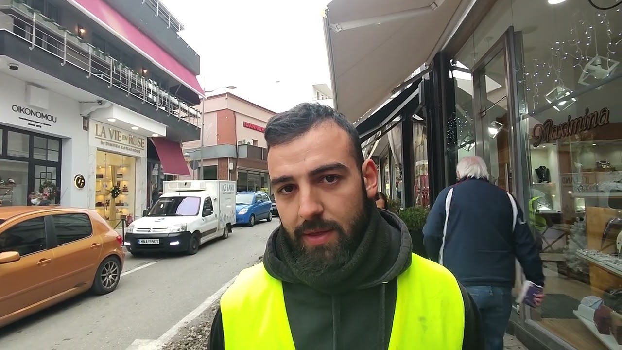 Kozanimedia: Μποτιλιάρισμα και προβλήματα από τα έργα οπτικών ινών στην ...