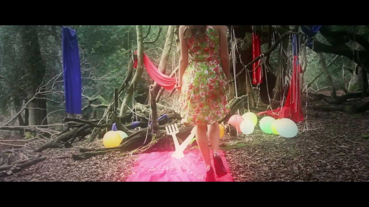 Ruby Rocks in Dreamland for Spring Summer