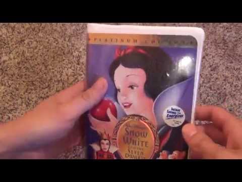 Snow White and the Seven Dwarfs Platinum Edition Disney VHS Tape Unboxing Grumpy Sneezy Dopey