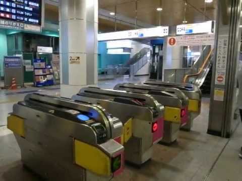 Nippori Station (Newer Section) JR to Keisei Transfer Point (121016)