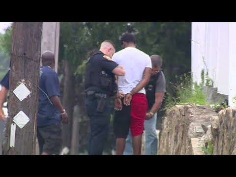 Video shows suspect in South Shore Mall shooting being taken into custody