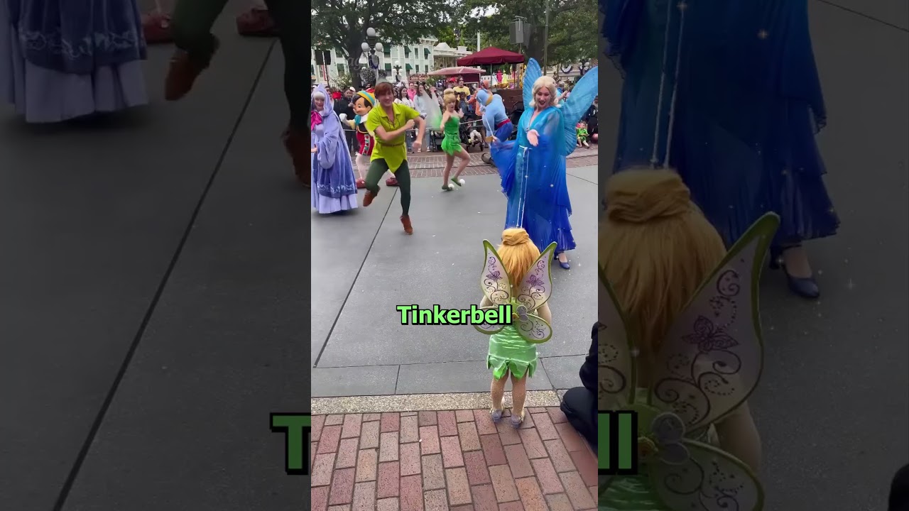 When Disney Cast Members See Guests Dressed as Them 😍✨