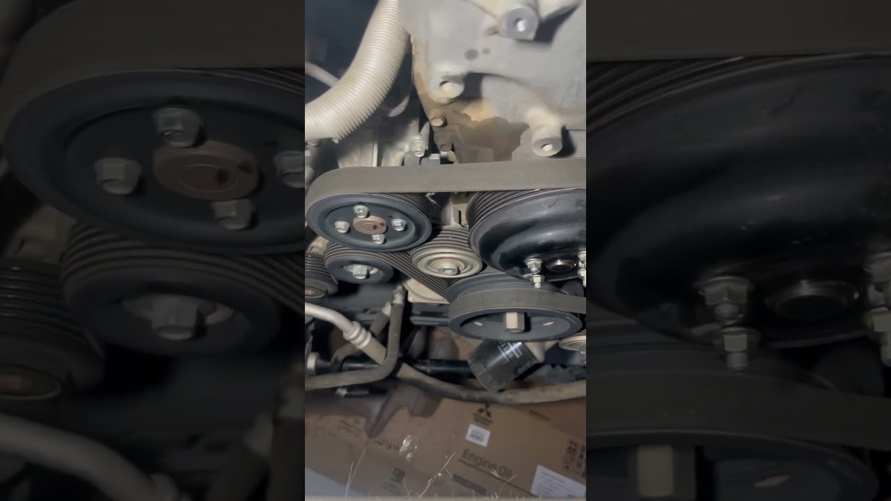 Triton Mitsubishi 4N15 Engine Ac & Fan belt   View