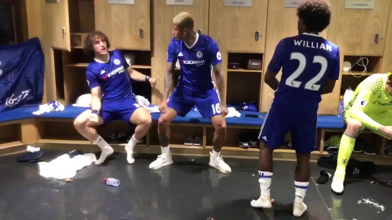 David Luiz dance