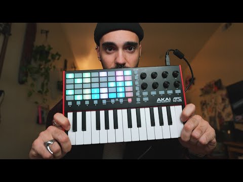 the perfect live midi controller? AKAI APC KEY 25 (downtempo performance)