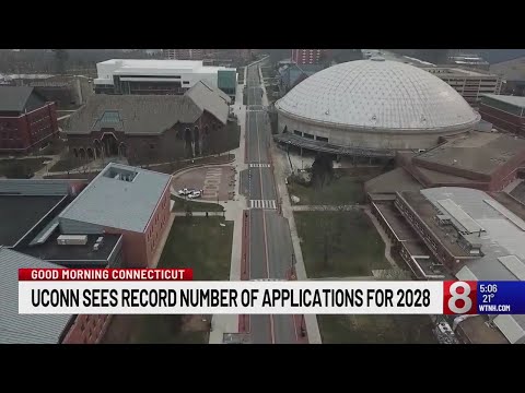 UConn sets application record