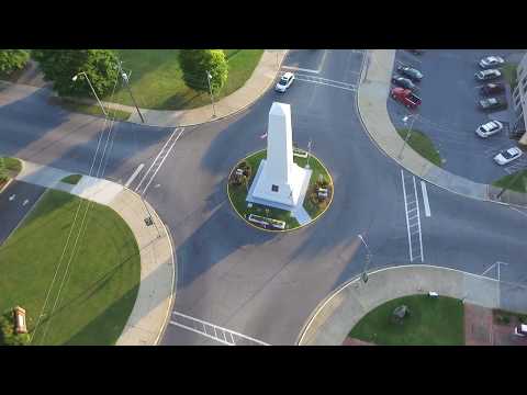 Bill Hitchcock Jr. biography: 10 things about Elizabethton, Tennessee ...