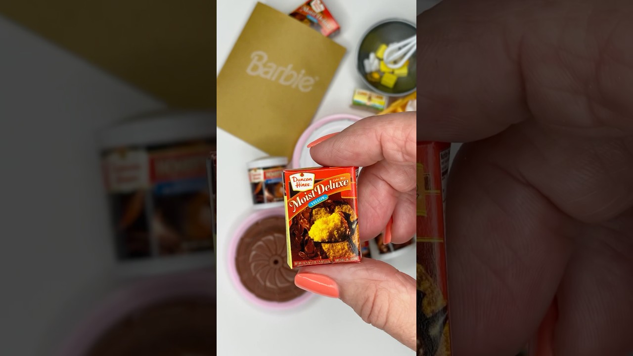 1996 Barbie Fun Fixin' Cake Set
