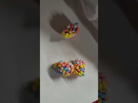 Hopping Nerds Gummy Clusters Review #Nerds #GummyClusters