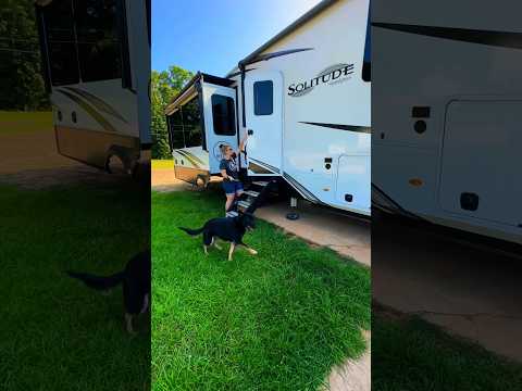Did you know it’s legal to ride in a fifth wheel RV in many states while in tow?? 😲 #rv #rvliving