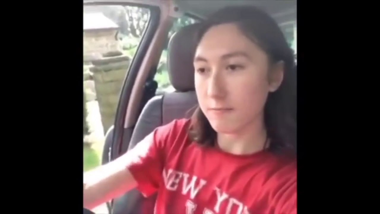 I’m in my moms car vine