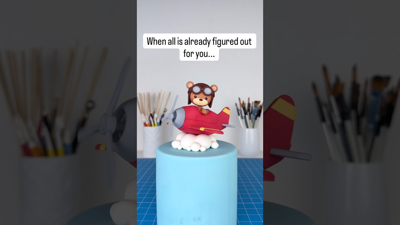 Fondant Plane Cake Topper Tutorial with Templates
