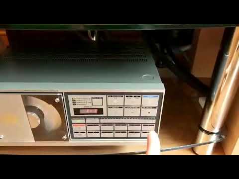 Sansui SP-7300. 4-way 5 speaker system