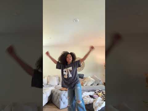 FOLLOW ALONG for easy dance! 😅 #dance #scarlett #shorts