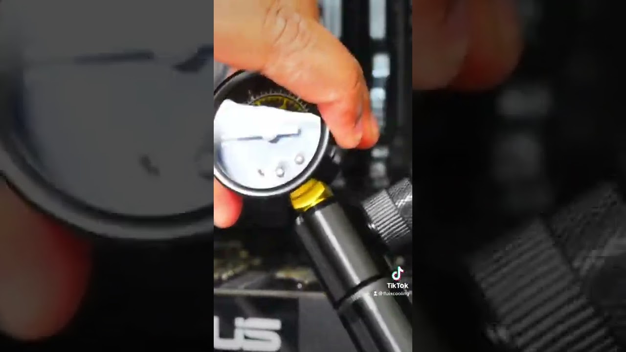 How to test a PC Water Cooling loop for leaks 💦 with an Air Pressure Meter