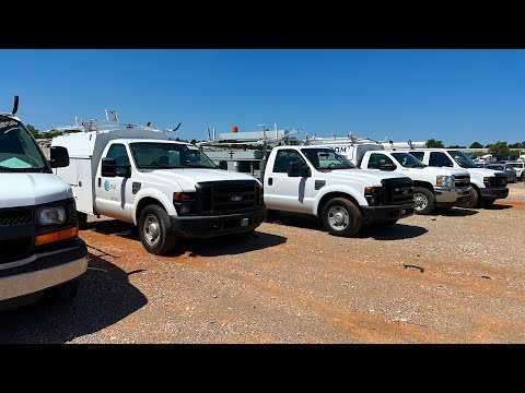 Copart Walk Around 6-23-23 All of the Retired AT&T Work Trucks!