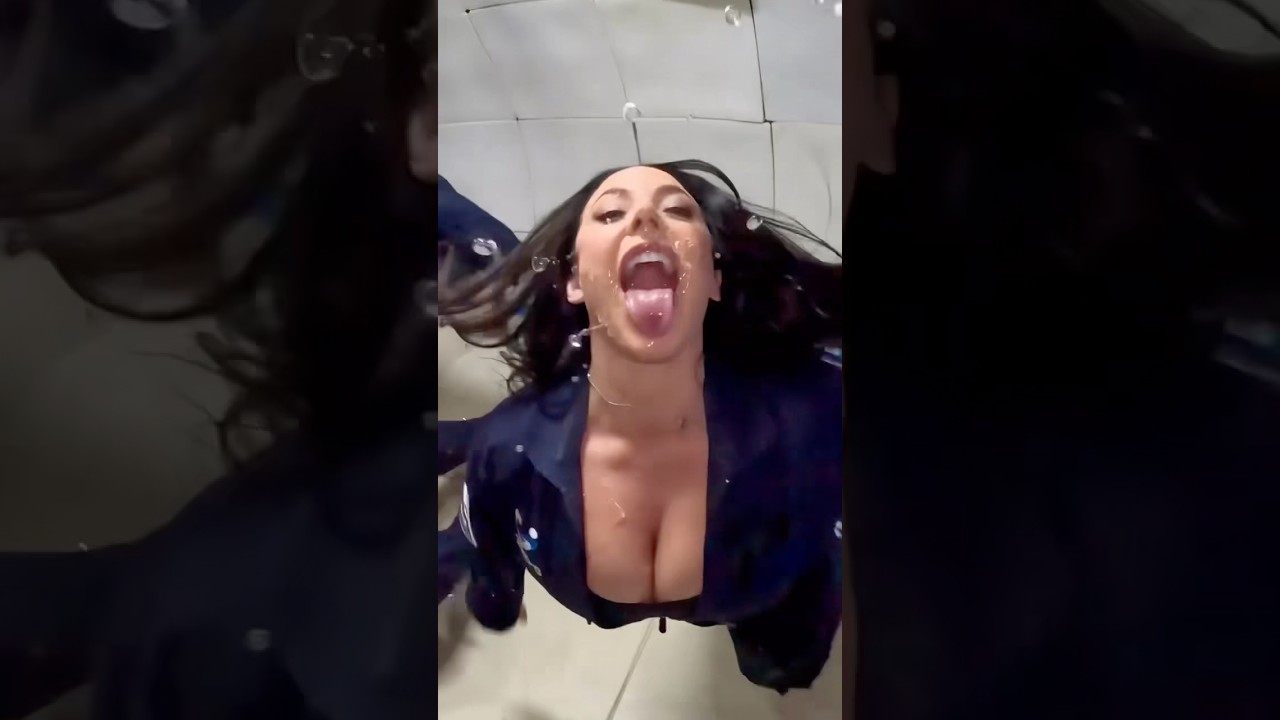 Angela White preparing for have S*x in space 🍑👅👅