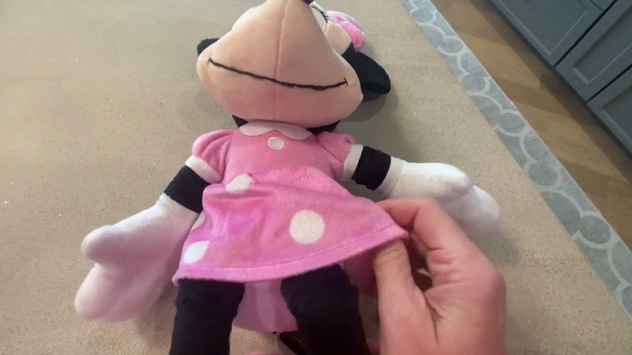 Disney Junior Mickey Mouse Large 19-inch Plush Minnie Mouse