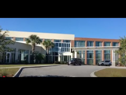 DOUBLETREE BY HILTON HOTEL AND SUITES CHARLESTON AIRPORT - NORTH CHARLESTON SC #CharlestonHotels