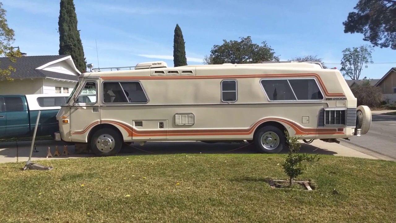 Remembering the FMC 2900R Motorhome, a True Luxury House on Wheels ...