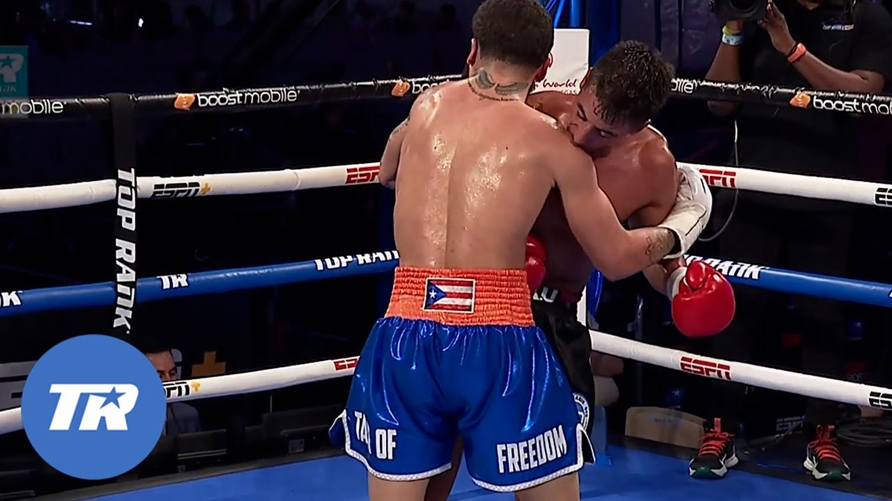 Video: Boxer scores knockdown, then bites opponent – BOEC.COM