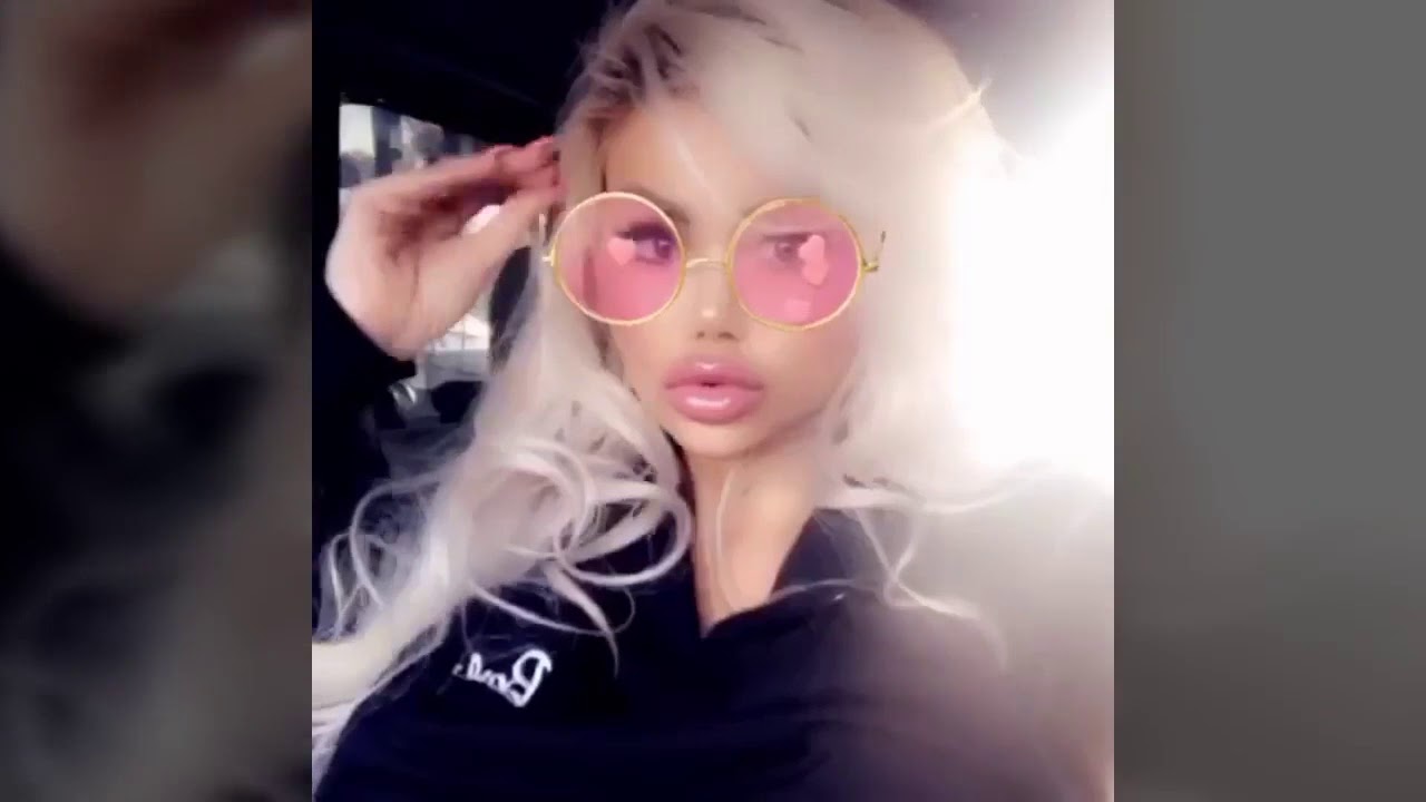 PORN STAR / Big Boobs /Huge Boobs Candy Charms /instagram