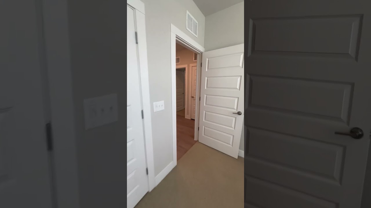 C1 Floorplan (1258 sqft) 3 Bed 2 Bath