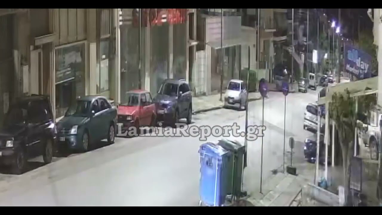 Κάμερα κατέγραψε την «τρελή» πορεία αυτοκινήτου στο κέντρο της Λαμίας ...