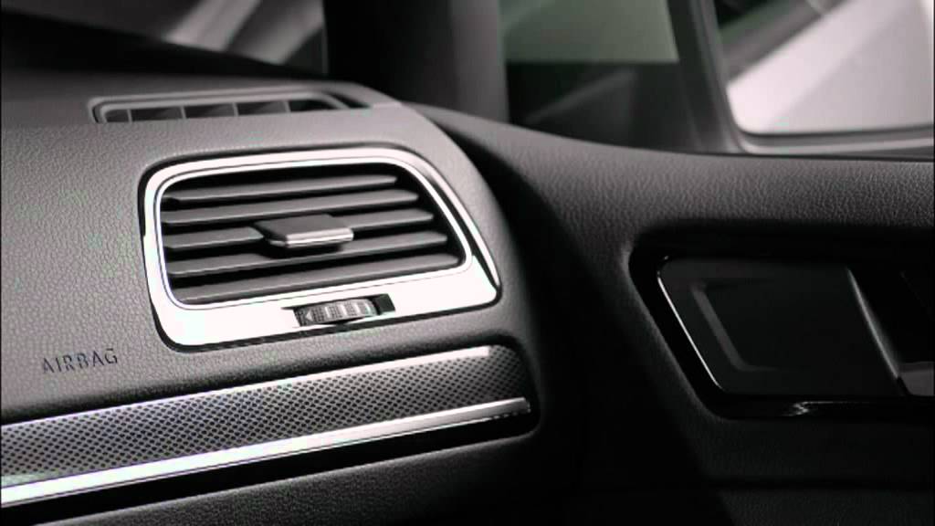 2013-2014 MK7 Volkswagen Golf Highline Interior
