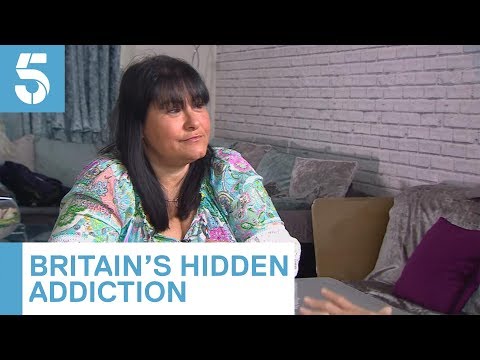 Warnings over addictive opioids as nearly 12 million adults in England take them | 5 News