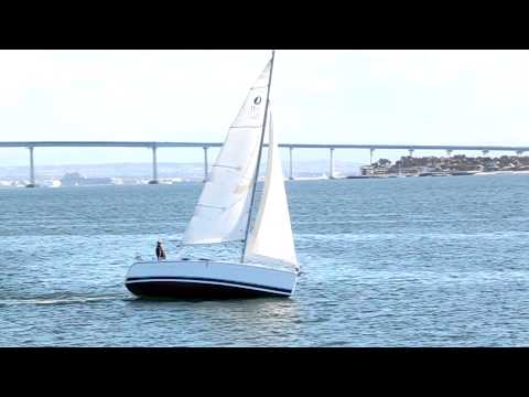 Hunter 27 Sailing and for sale in San Diego