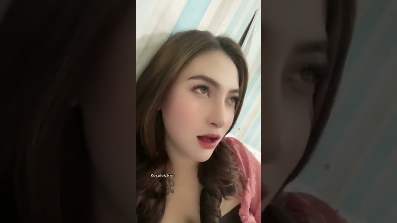 DAMN! GORGEOUS LEARN HOW TO DEEPTHROAT