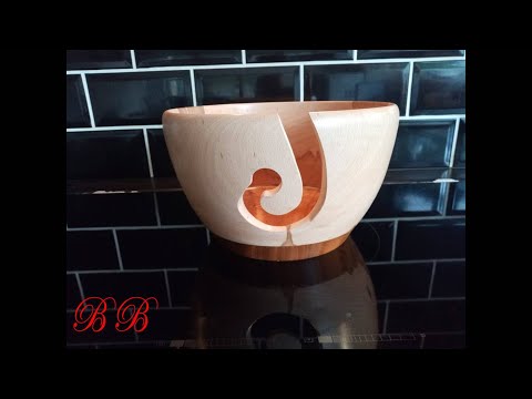 An Irish Beech and Bubinga yarn bowl / wood turning