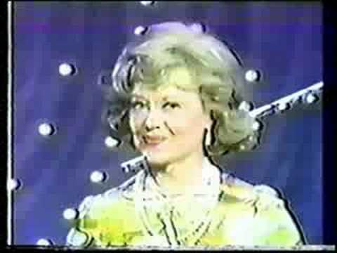 Glynis Johns Tony Award 1973