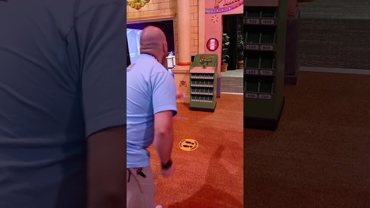 Day 1, Part 12. Sapo!