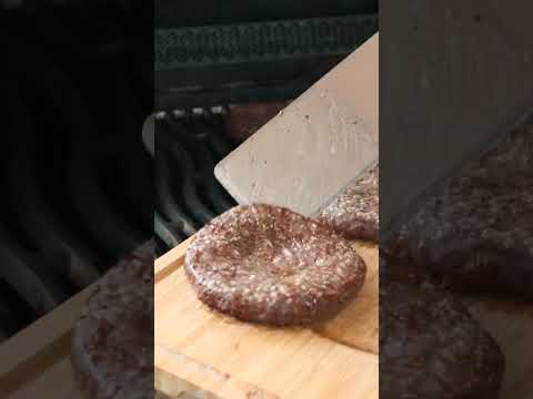 Ultimate Smoky Whisky Burgers with Cheddar and Bacon Jam