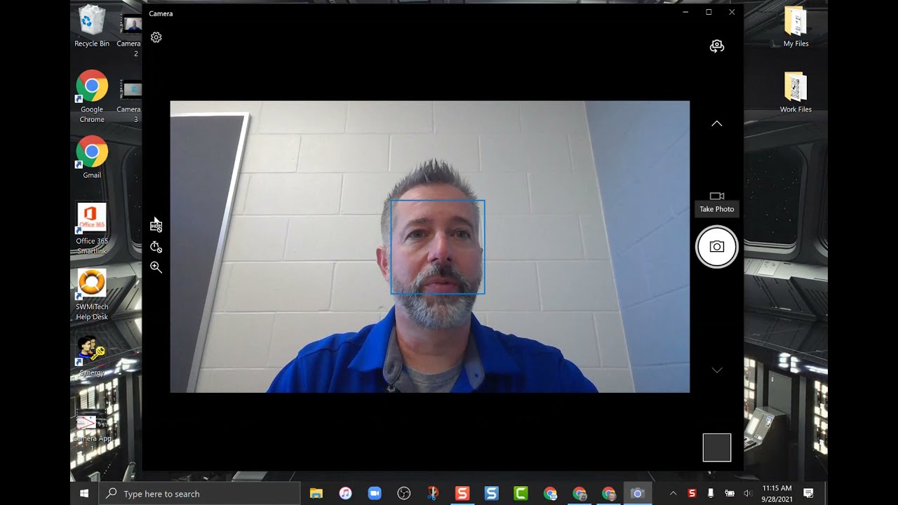 Using a Document Camera with the Windows Camera App