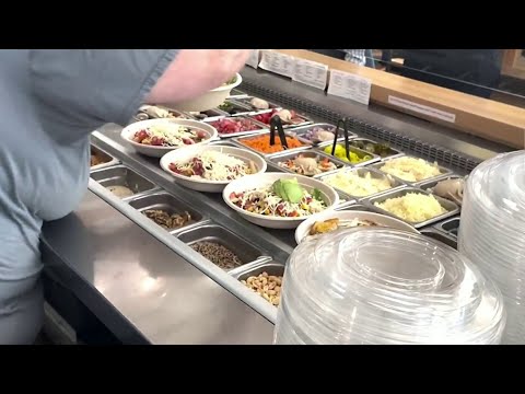 Small business owners struggle as job seekers delight in current economy
